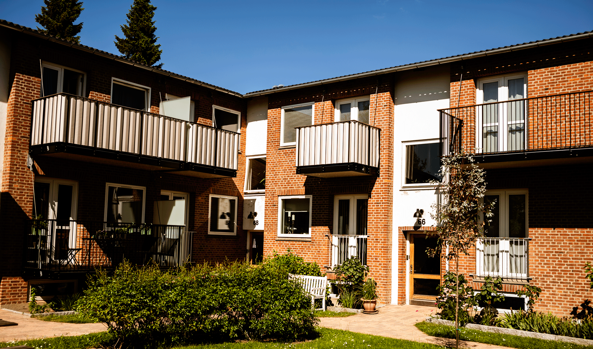 Altaner fastgjort med langsgående trækstænger - ØLLGAARD